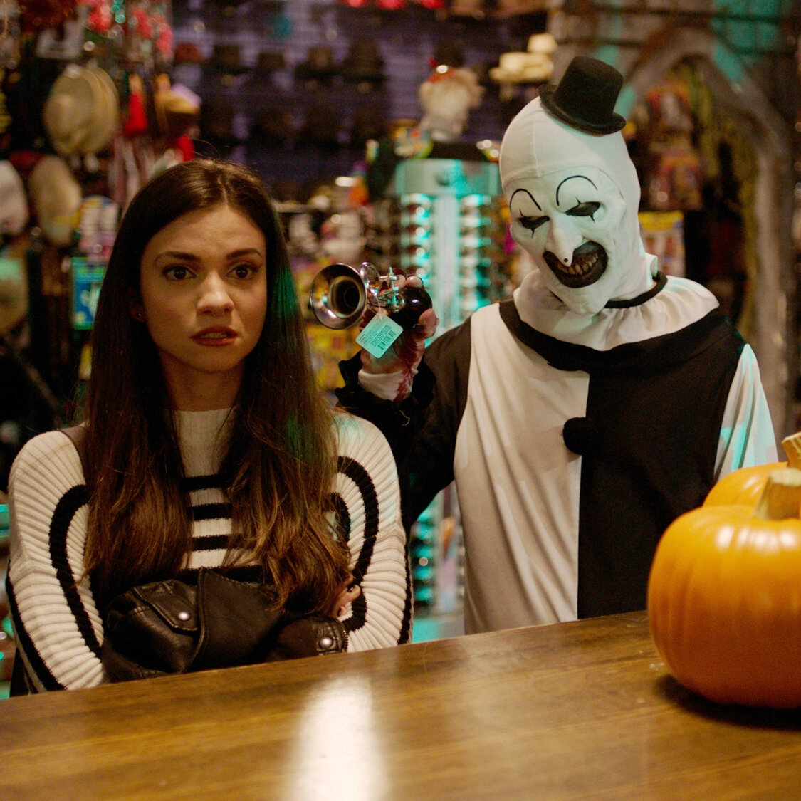 بعد عام من عرضه.. عودة استثنائية لفيلم الرعب Terrifier 2 | القاهرة ...